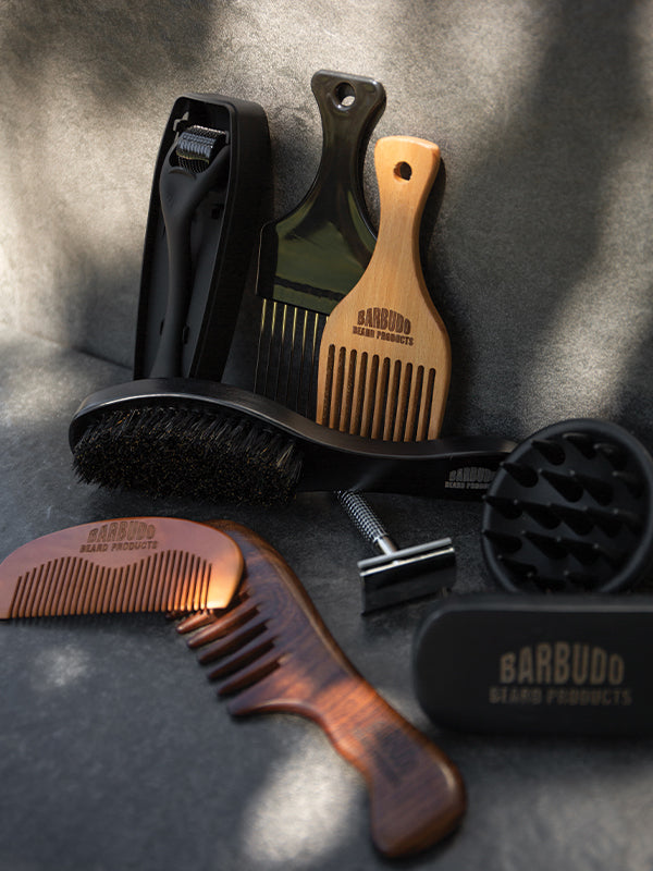 Beard accessories for men: combs and brushes – Barbudo Beard Products